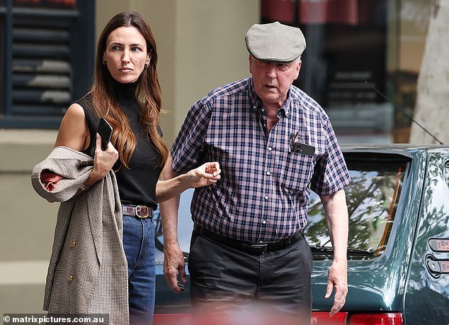 Nuevos correos electrónicos de Jeffrey Epstein revelan mensajes que ...